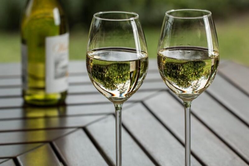 Wines and Cheeses tasting experience at home - Key Points