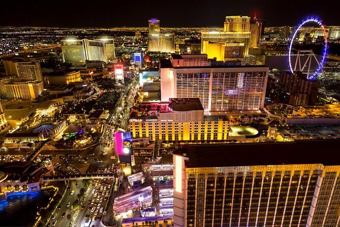 Winter Wonders of Vegas: A Festive Stroll - Authentic Perspectives & What Travelers Love