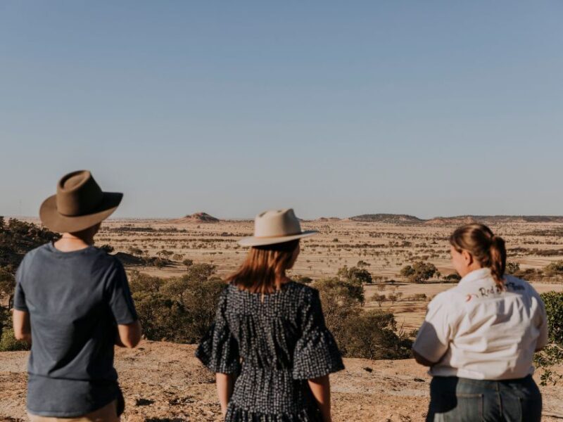 Winton: Rangelands Rifts & Sunset Tour - Starting Point: Pickups and Convenience