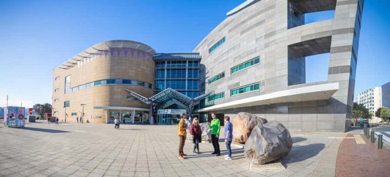 WLG: Museum of NZ Art Narratives Tour & General Admission - Discovering Te Papa’s Rich Art Collection