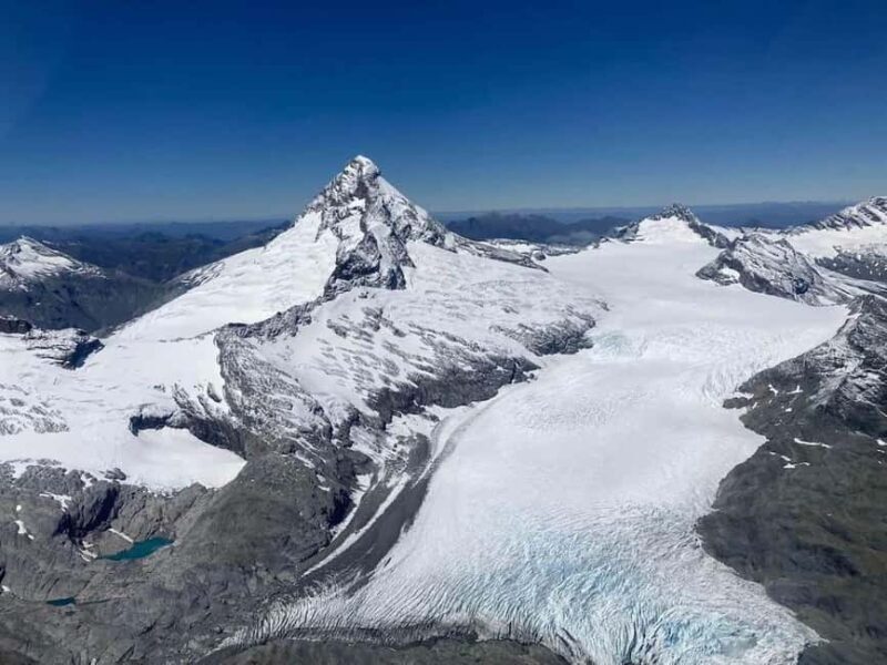 Wnaka: Mt Aspiring Explorer Scenic Flight with 2 Landings - An Overview of the Flight Experience