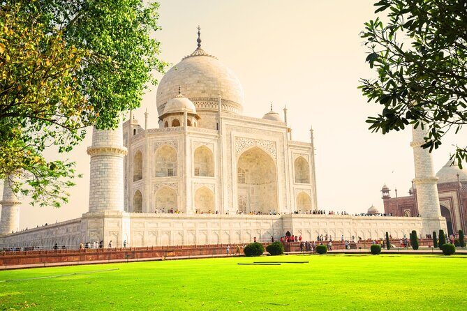 Woman's Special: Overnight Taj Mahal Tour With Female Companion From Delhi - Practical Considerations