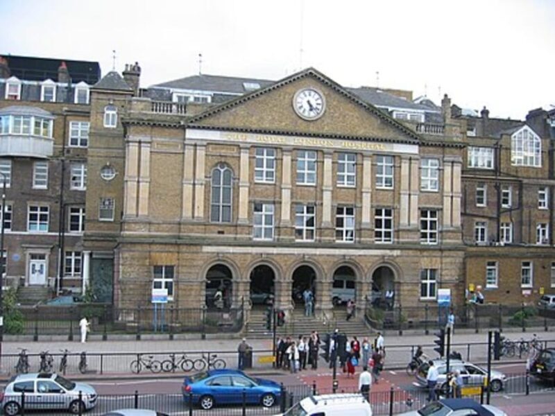 Women in London: Whitechapel Walk by Sams Walk - Key Points