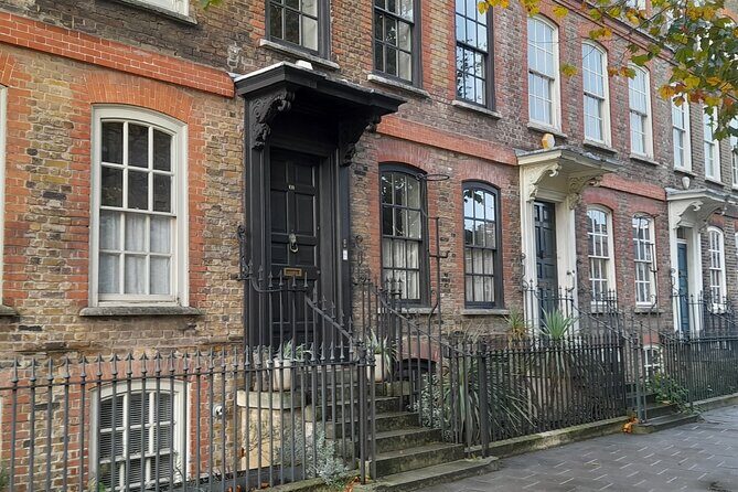 Women of Whitechapel 2 hour Walking Tour - What’s Included and What’s Not