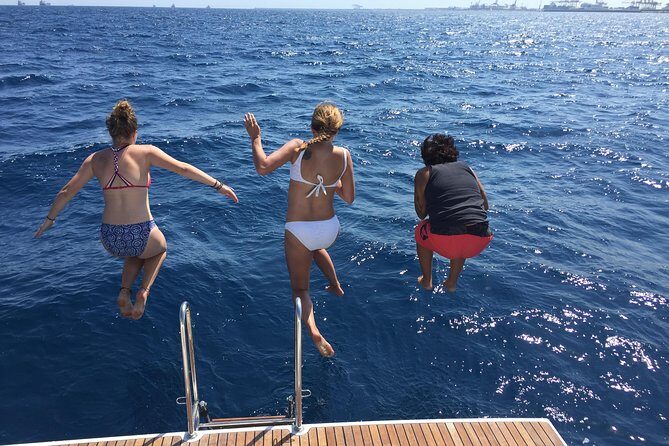 Wonderful 2 Hour Sailing trip including open bar and Pinchos - The Sum Up