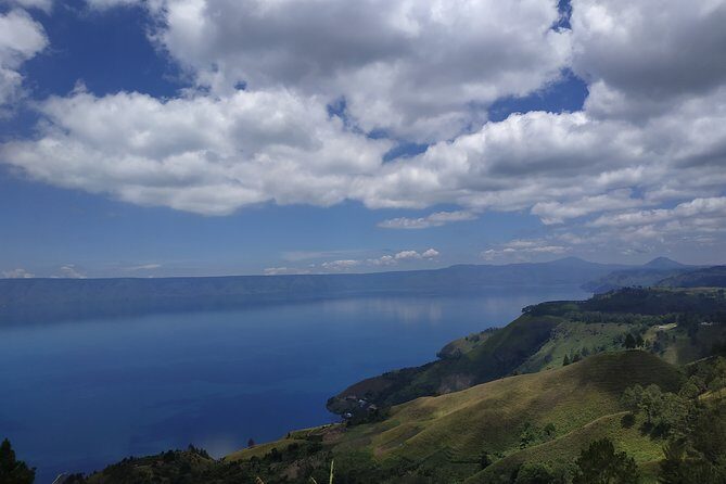 Wonderful 7 Days North Sumatra Tour (Include: 2 Days 1 Night Jungle Trekking) - Introduction