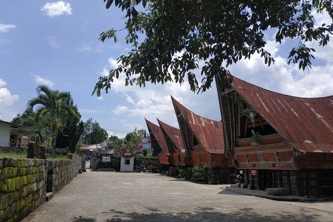 Wonderful 7 Days North Sumatra Tour (Include: 2 Days 1 Night Jungle Trekking) - Transportation & Physical Demands