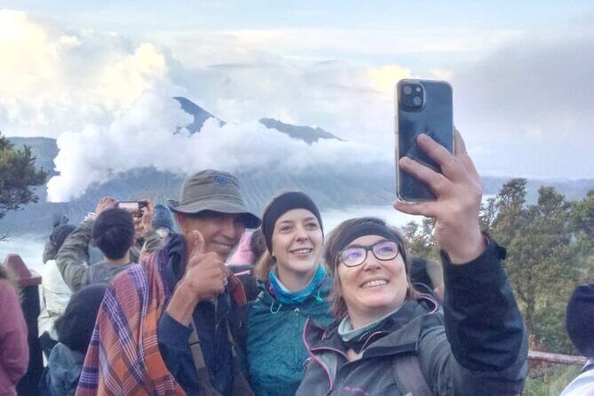 Wonderful Bromo Sunrise Tour Depart from Surabaya - Key Points