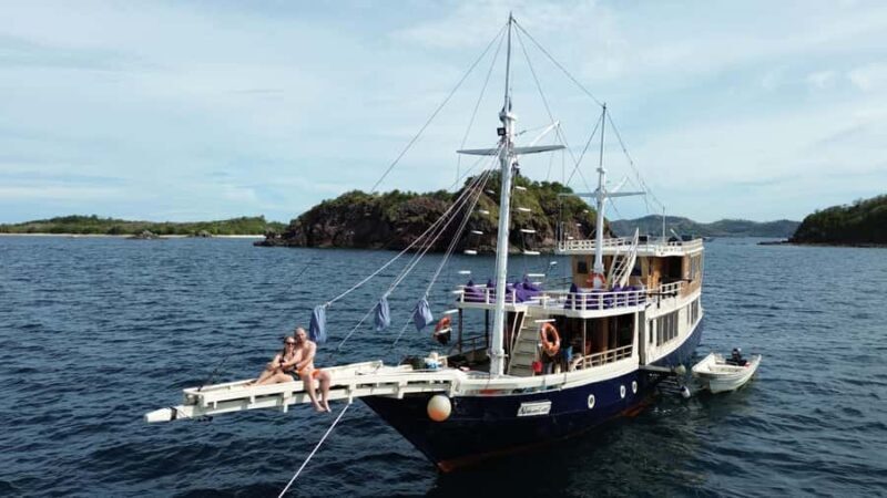 Wonderful Komodo National Park 2-Day Boat Tour - Key Points
