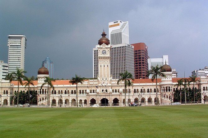 Wonders of KL with a Personal Driver - An Introduction to the Tour Experience