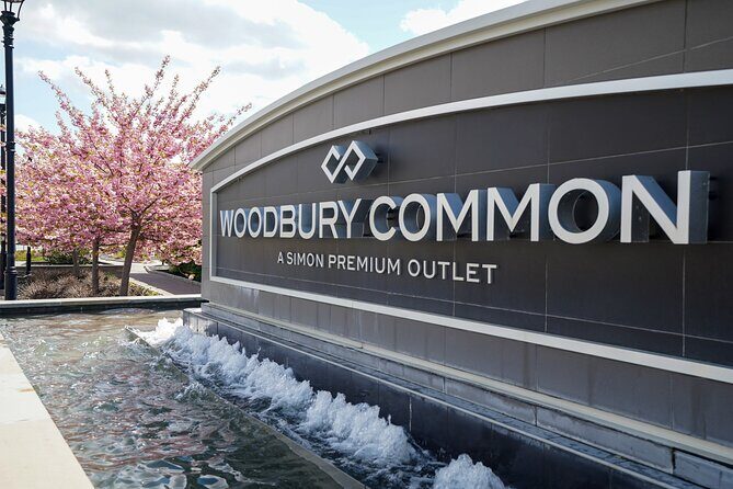 Woodbury Common Premium Outlets Shopping Tour from Midtown - Exploring the Woodbury Common Premium Outlets Shopping Tour from Midtown