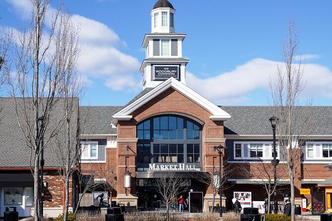 Woodbury Common Premium Outlets Shopping Tour from Midtown - Key Points