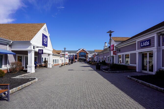Woodbury Common Premium Outlets Shopping Tour from Midtown - Is This Tour Right for You?