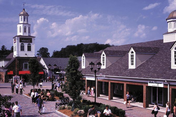 Woodbury Common Shopping Tour from NYC by Helicopter - Key Points