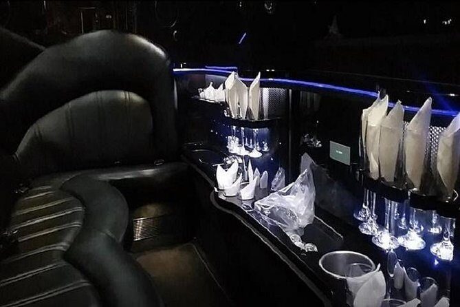 Woodbury Commons Shopping in NEW MKT Limousine - The Shopping Experience at Woodbury Common