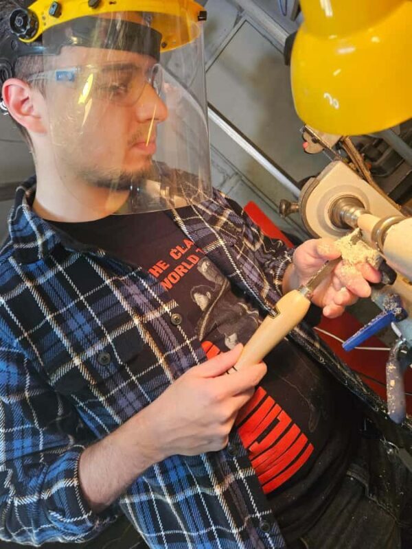 Wooden Pen Making Workshop with a Woodworker in Montreal - Key Points