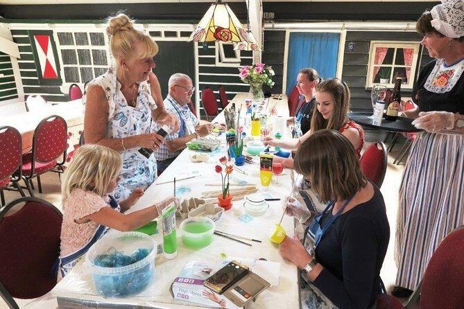 Wooden Shoes Painting Private Workshop in Simonehoeve - An Authentic Dutch Craft in the Heart of Amsterdam’s Countryside