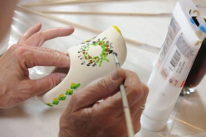 Wooden Shoes Painting Private Workshop in Simonehoeve - Practical Tips for Visitors