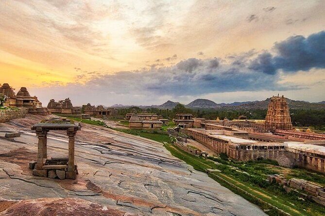 World Heritage Hampi & Chitradurga in 2 days from Bangalore+Lunch - FAQs