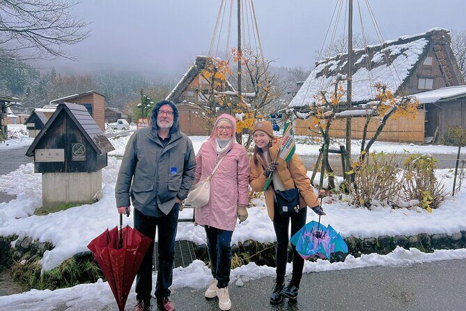 World Heritage Shirakawa-go Perfect Guided Tour from Kanazawa - Transport, Guides, and Group Size