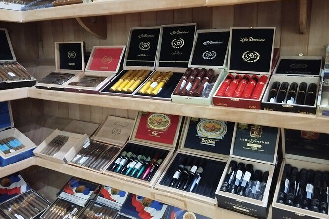 World Mart Souvenirs Store - Guided Tour - Who Will Love This Tour?