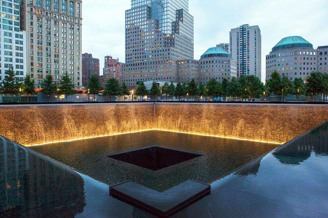 World Trade Center 911 and Ground Zero Walking Tour - First Impressions and Overall Experience