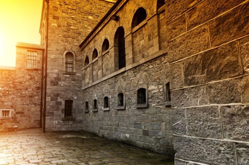 World War II Private Guided Walking Tour of Dublin - A Close Look at the Tour Experience