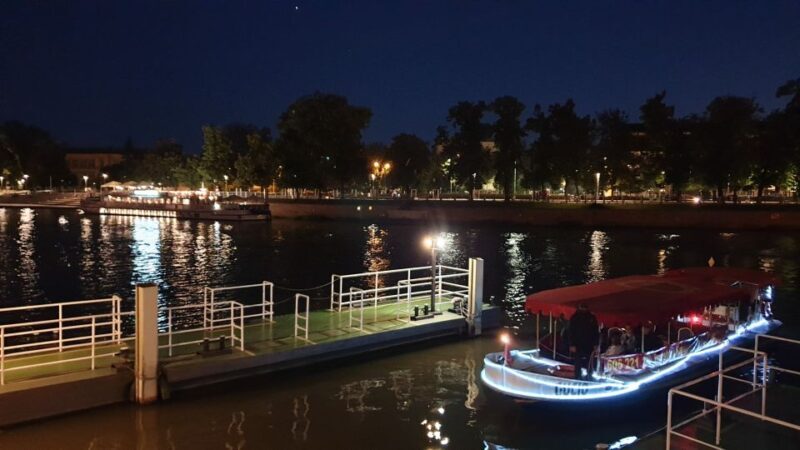 Wrocaw: Old City Night Walk and Gondola Ride - Wrocław: Old City Night Walk and Gondola Ride – A Romantic Evening in Poland’s Jewel