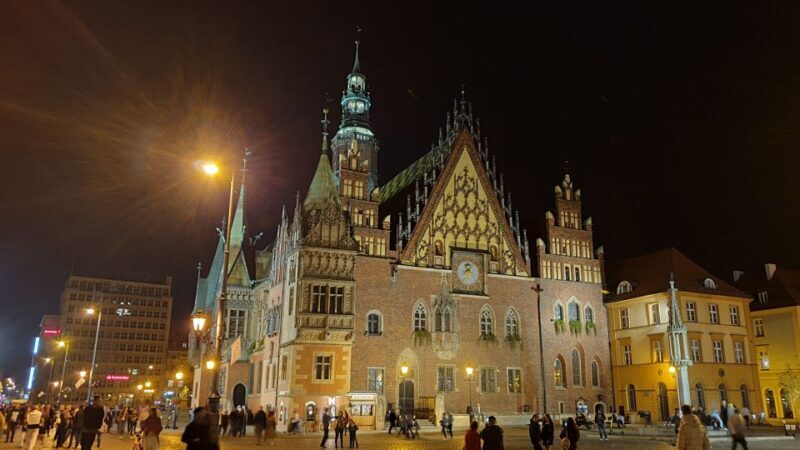 Wrocaw: Old City Night Walk and Gondola Ride - FAQ