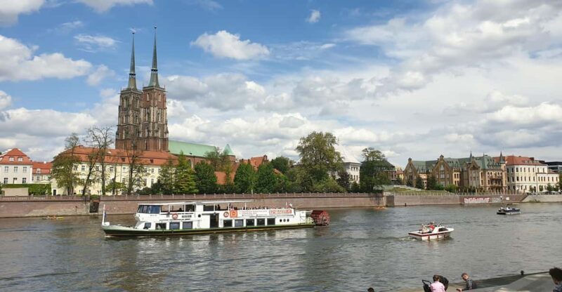Wrocaw: Venice of the North! Monuments on the Odra River 2h - An In-Depth Look at the Tour Experience