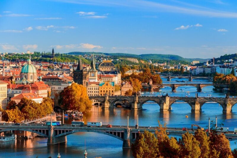 Wroclaw 1-Day Trip to Prague Private Guided Tour - Prague Castle: A Short but Rich Visit