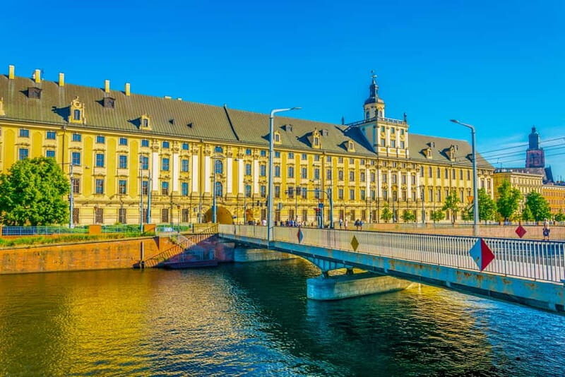 Wroclaw: 3-Hour City WalkingTour with University & Cathedral - FAQ