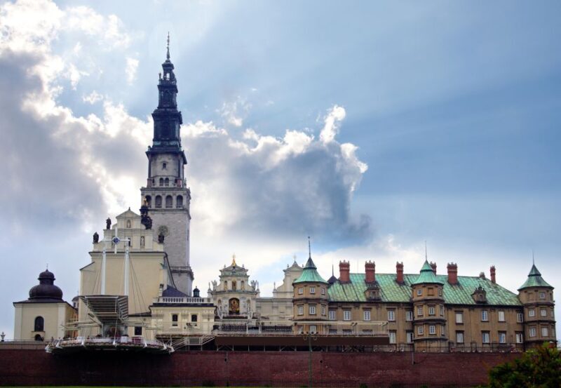 Wroclaw: Czestochowa Day Trip to View the Black Madonna - An In-Depth Look at the Tour Experience