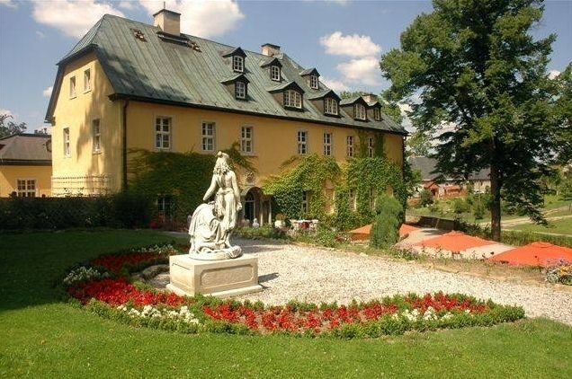 Wroclaw: Giant Mountains & Valley of Palaces Day Tour - Introduction