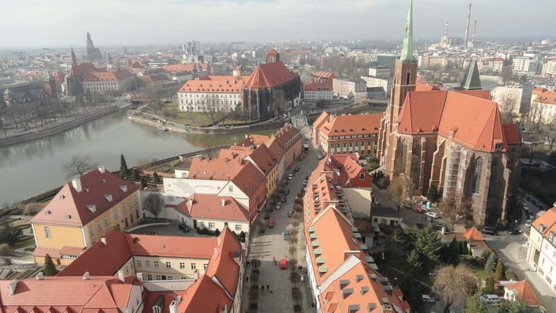 Wroclaw: Old Town, Ostrów Tumski, and Dwarves Guided Tour - Final Thoughts