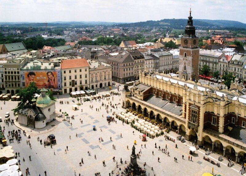 Wroclaw Private Tour to Krakow with Transport and Guide - FAQ