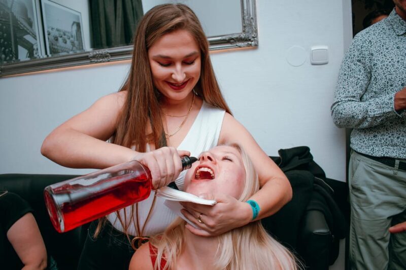 Wroclaw: Pub Crawl with Unlimited Drinks and VIP Club Entry - Who Should Consider This Tour?
