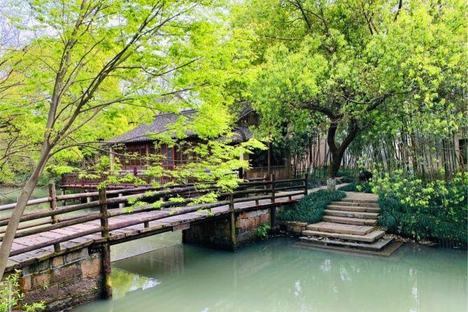 Wu Village Getaway Package with Hotel and Breakfast for 2 PAX - Key Points