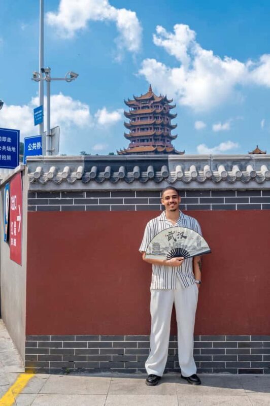 Wuhan: Yellow Crane Tower and Hubu Alley Guided Tour - Walking through Hubu Alley