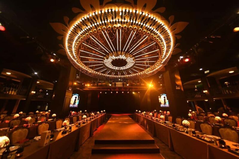 Wuhan: Yellow Crane Tower, East Lake & Hankow Tour - Practical Aspects and Value