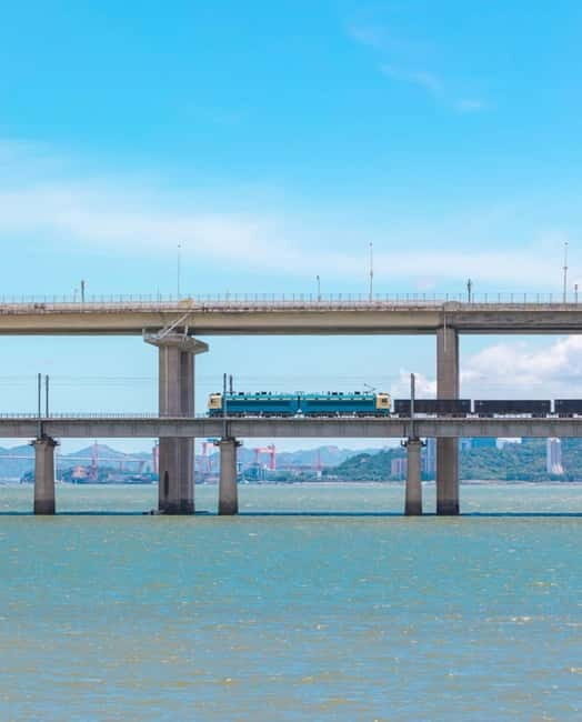 Xiamen Jimei: Sea View Metro, Nanyang Memory & Sunset Walk - Key Points