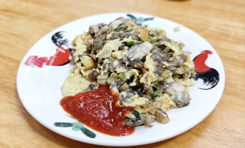 Xiamen local food tour on Historic Zhongshan Arcade Streets - An Insider Look at the Experience