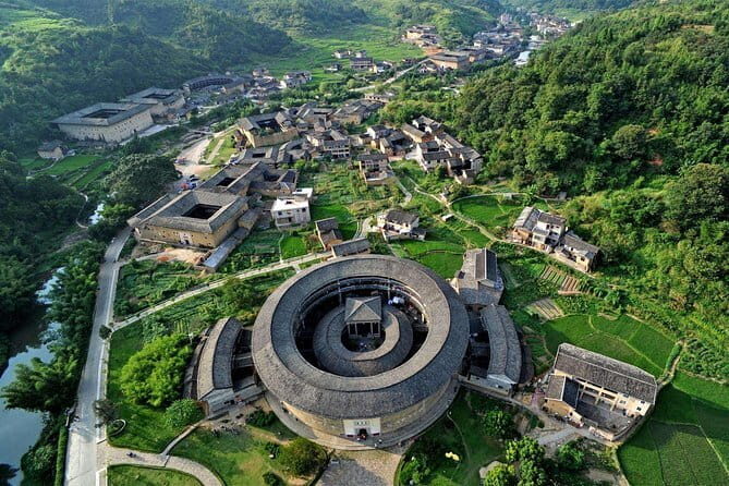 Xiamen Private Day Tour to Tianluokeng Tulou Cluster and Hongkeng Tulou - Key Points