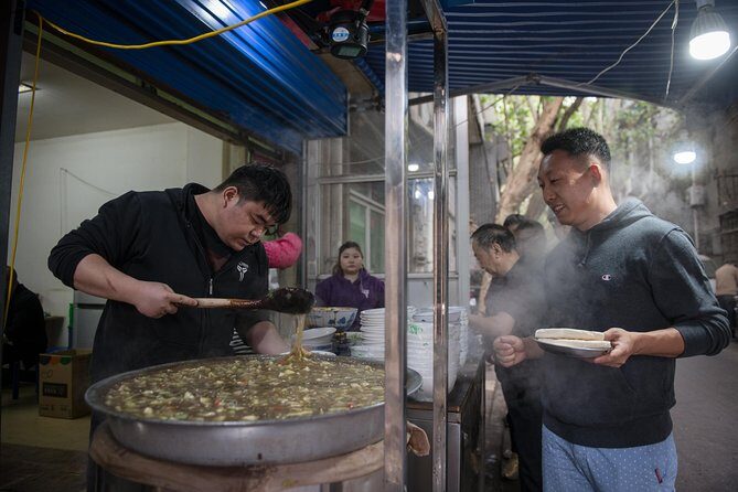 Xi'an Evening Food Tour by TukTuk - Exploring the Itinerary in Detail