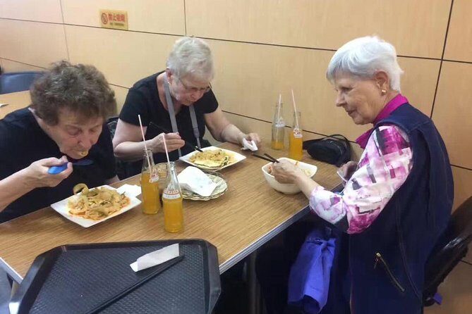 Xi'an Hidden delicious Food night tour with English speaking guide 3hours - Key Points