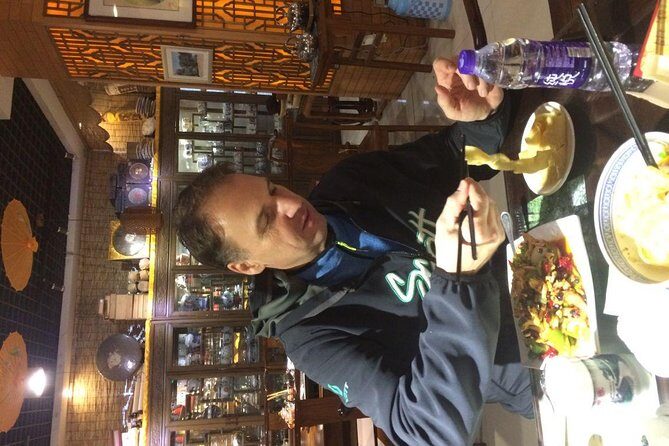 Xi'an Hidden delicious Food night tour with English speaking guide 3hours - What’s Included and What to Keep in Mind