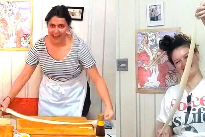 Xi'an Homemade Food Cooking Dumplings / BIANGBIANGNoodles - Key Points