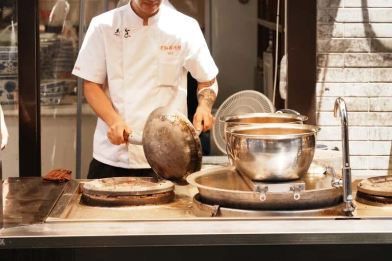 Xian: Muslim Quarter Breakfast Tour with Tastings - Why This Tour Offers Great Value