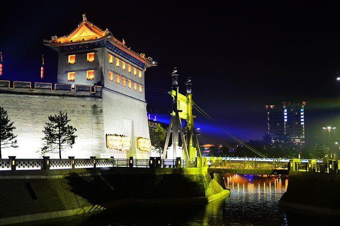 Xi'an Night Tour: South Gate Square and Big Wild Goose Pagoda Square - FAQ