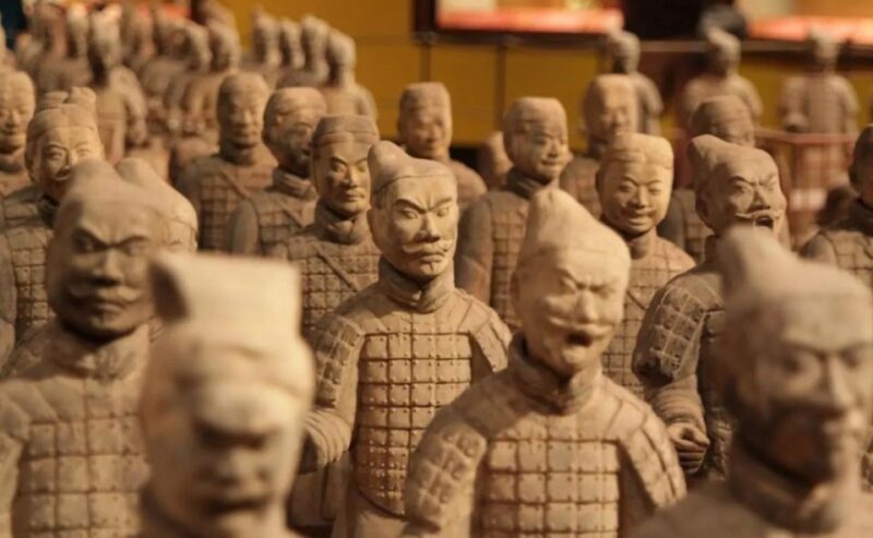 Xi'an Private Terracotta Warriors and Hanyangling Mausoleum - A Hands-On Look at the Tour Experience